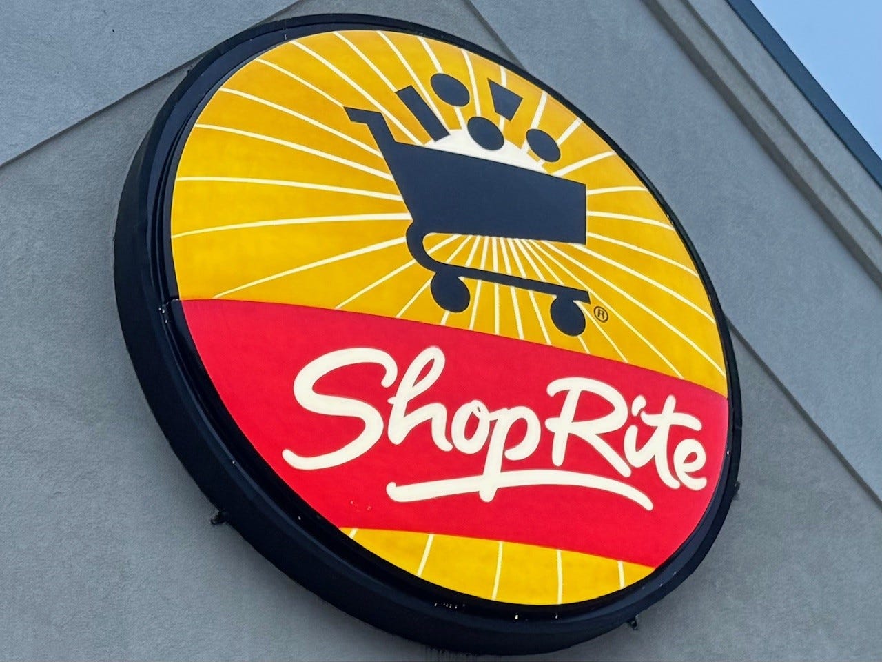 What grocery stores are open on Easter Sunday? Shoprite, Acme, more