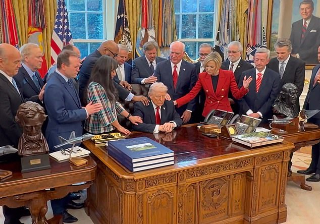 Trump's religious inner circle implodes as his 'spiritual adviser ...
