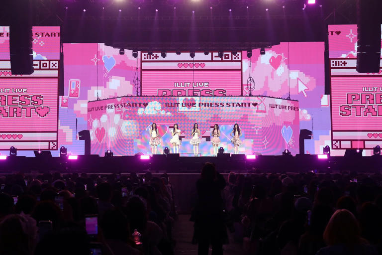 ILLIT's first solo concert sells out in Seoul