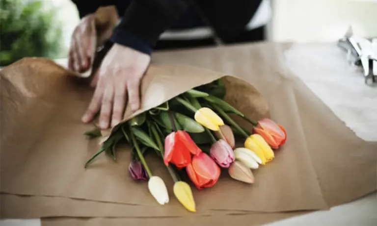 Elegant bouquet gift ideas for anniversaries