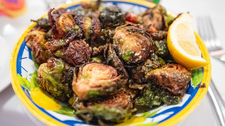 The worst 12 foods to bring to a dinner party