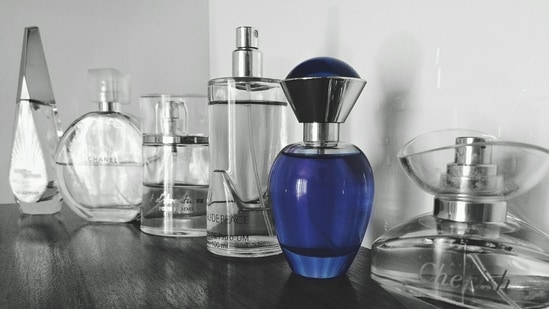 Perfume vs deodorant vs cologne: What’s the difference and which one ...