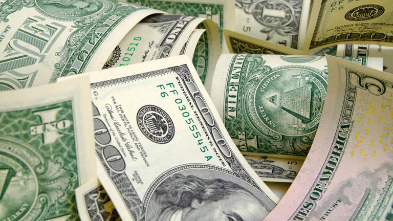 I used to be rich: 3 reasons I lost my money and what you can learn from it