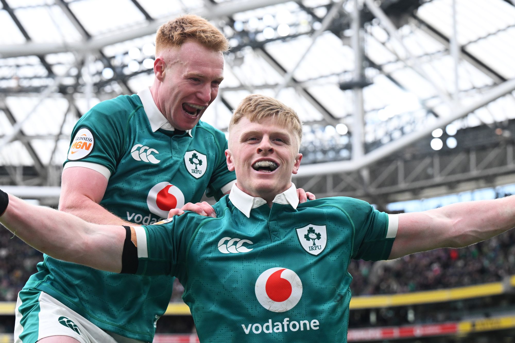 Ireland keep Six Nations title hopes alive with victory over Scotland