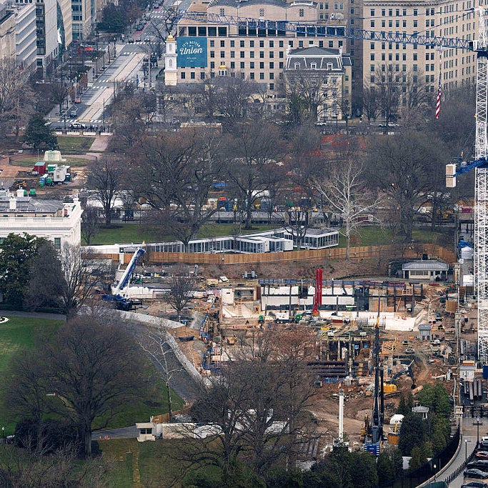 White House proposes new underground visitor screening facility