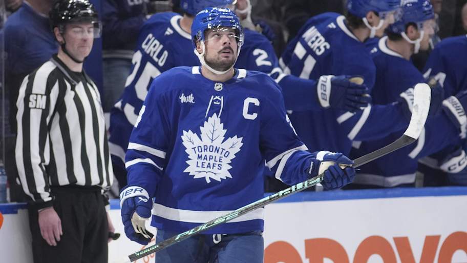 Auston Matthews out for the year with nasty knee injury