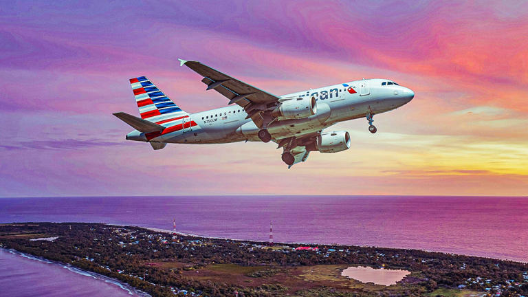 American Airlines keeps retrofitting more premium seats on its oldest ...