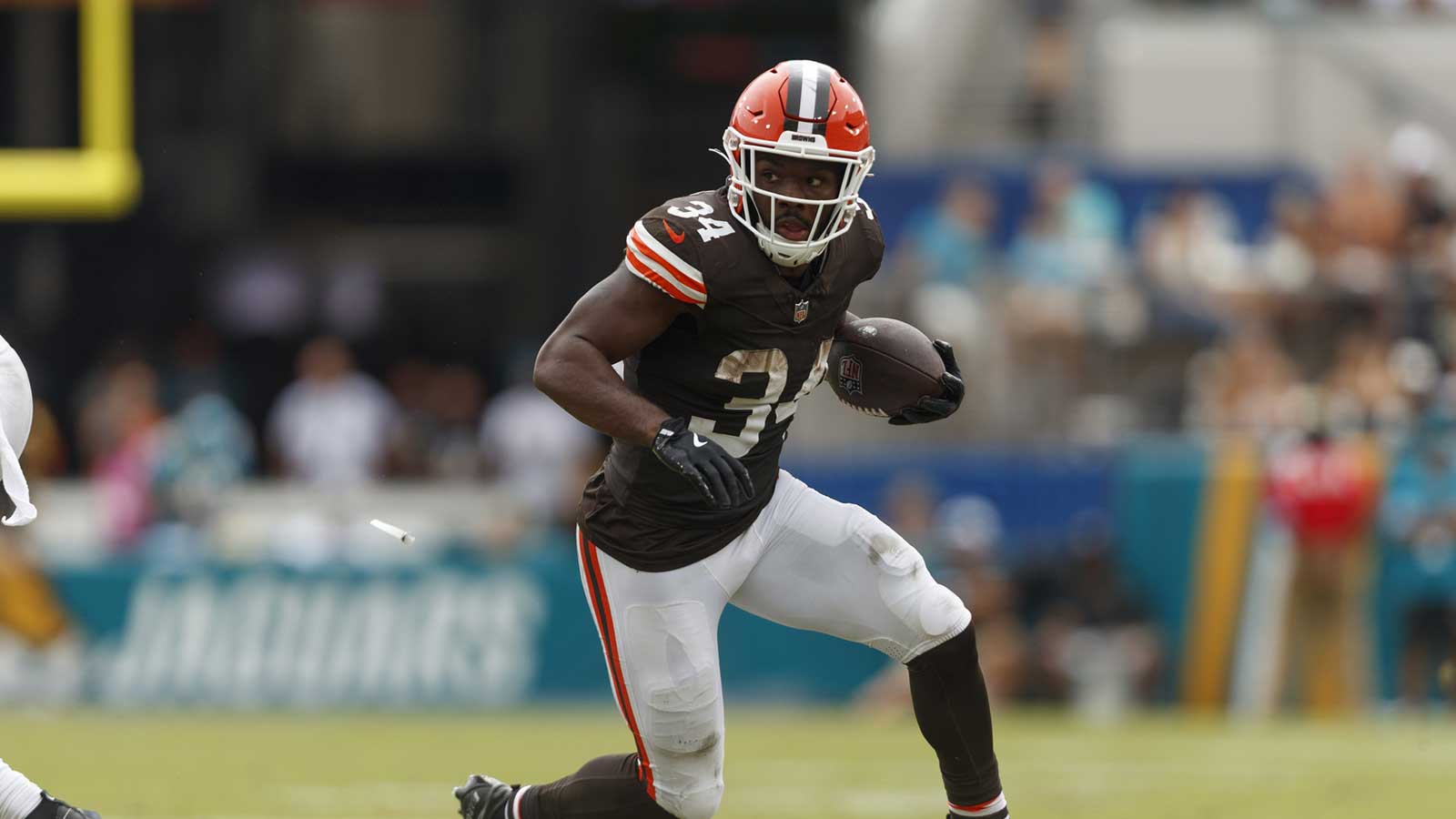 Commanders agree to contract with ex-Browns running back