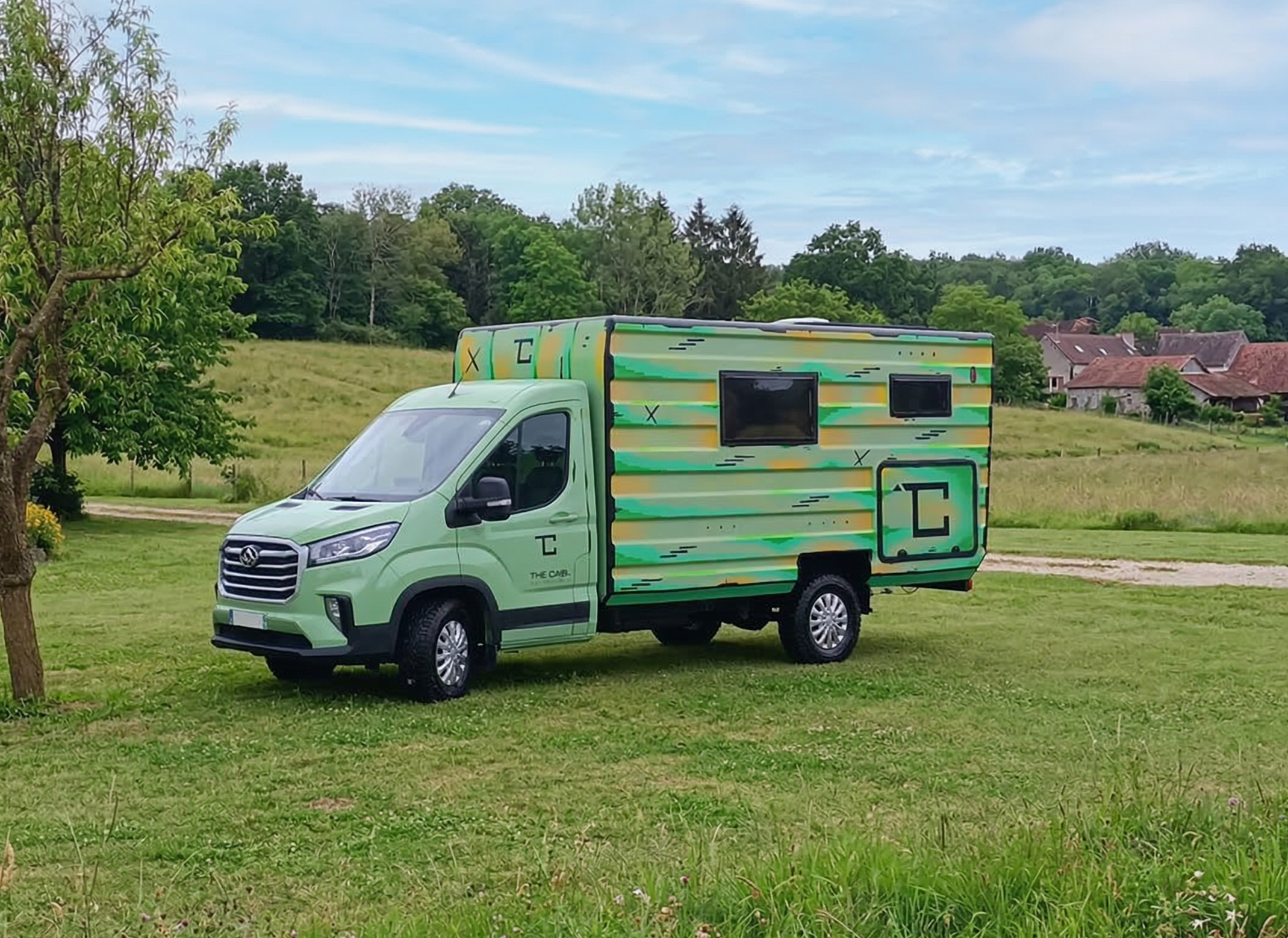 Ingenieurs printen een volledige camper van gerecycled plastic in ...