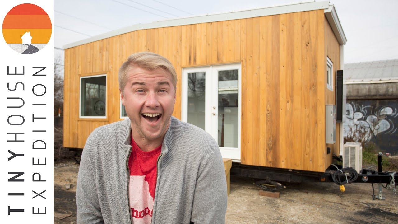 Atlanta's 'Tiny House Guy', inspiring change and smiles