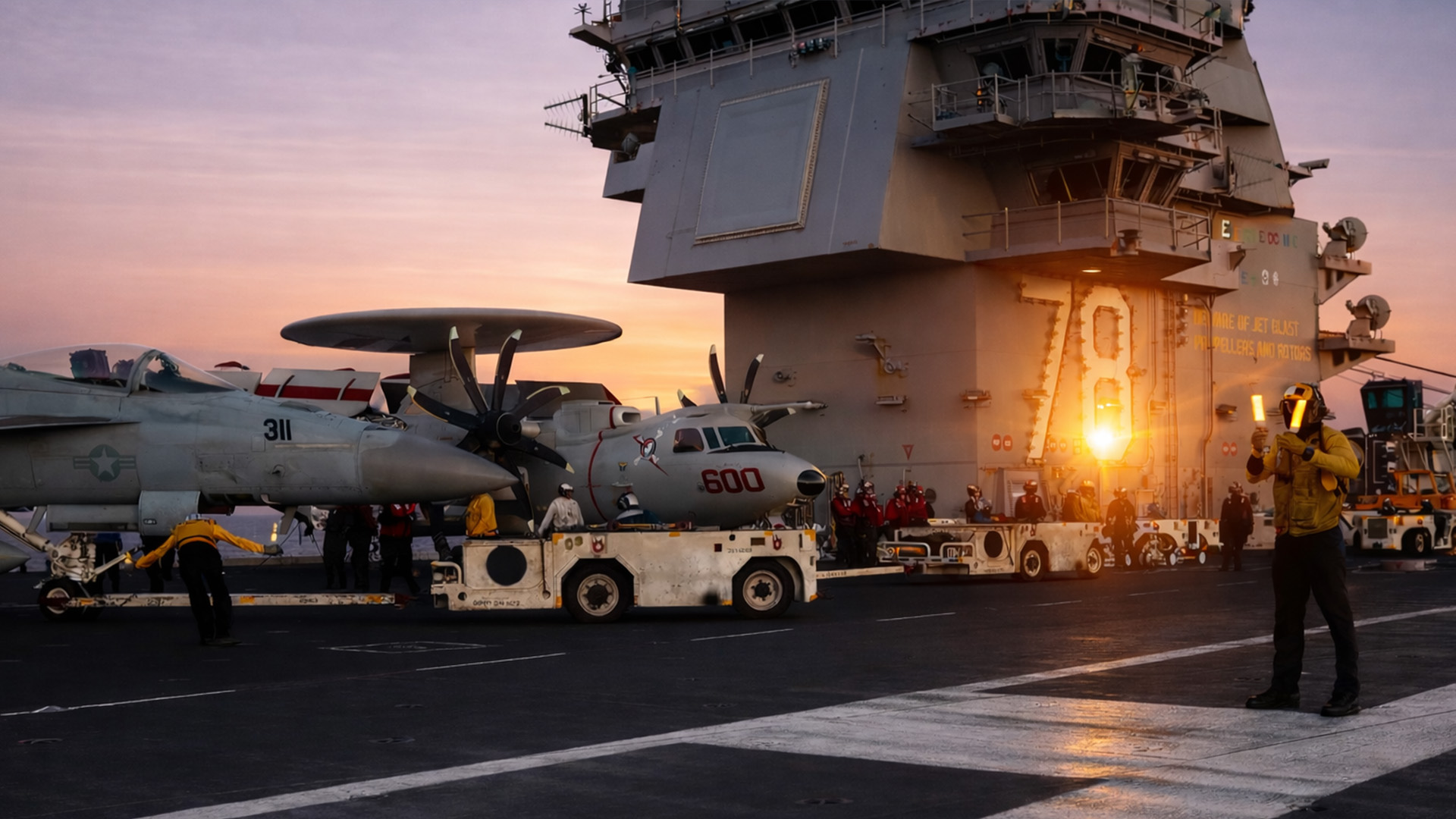 Lancement de jets depuis l’USS Gerald R Ford pendant l’opération Epic Fury