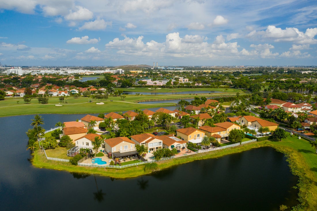 These are the top 10 best places to retire according to the Motley Fool