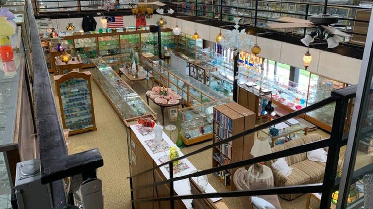 Between Fort Wayne and Indy is Indiana's 'glass capital' with nostalgic ...