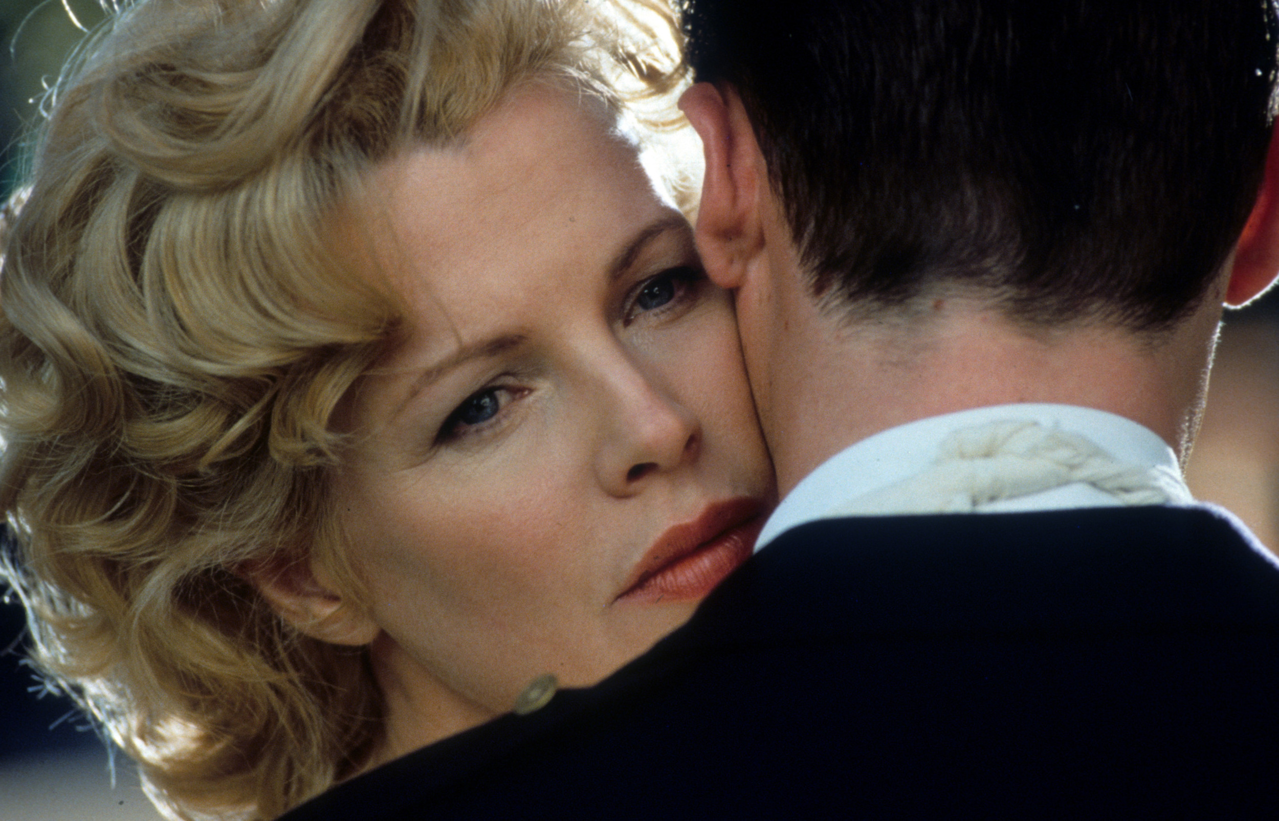 20 actors whose careers tanked after winning an Oscar