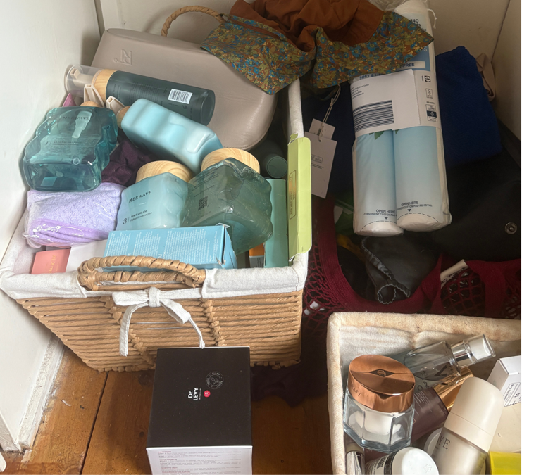 The fork decluttering method halved my bedroom clutter in no time ...