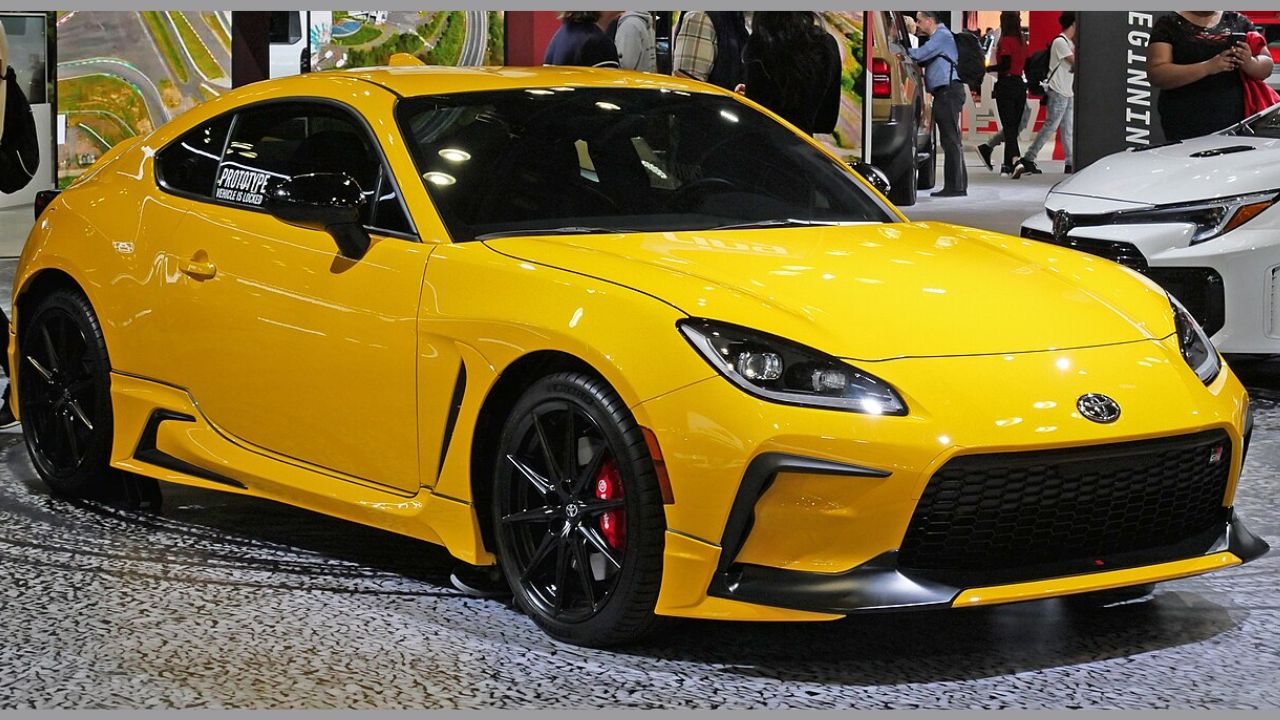 8 cars that feel quicker than anything around them