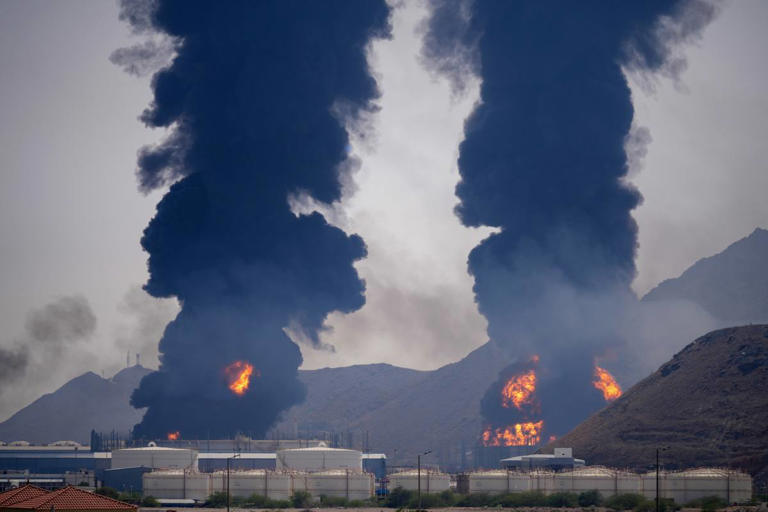 Missile strike hits US embassy compound in Iraqi capital of Baghdad ...