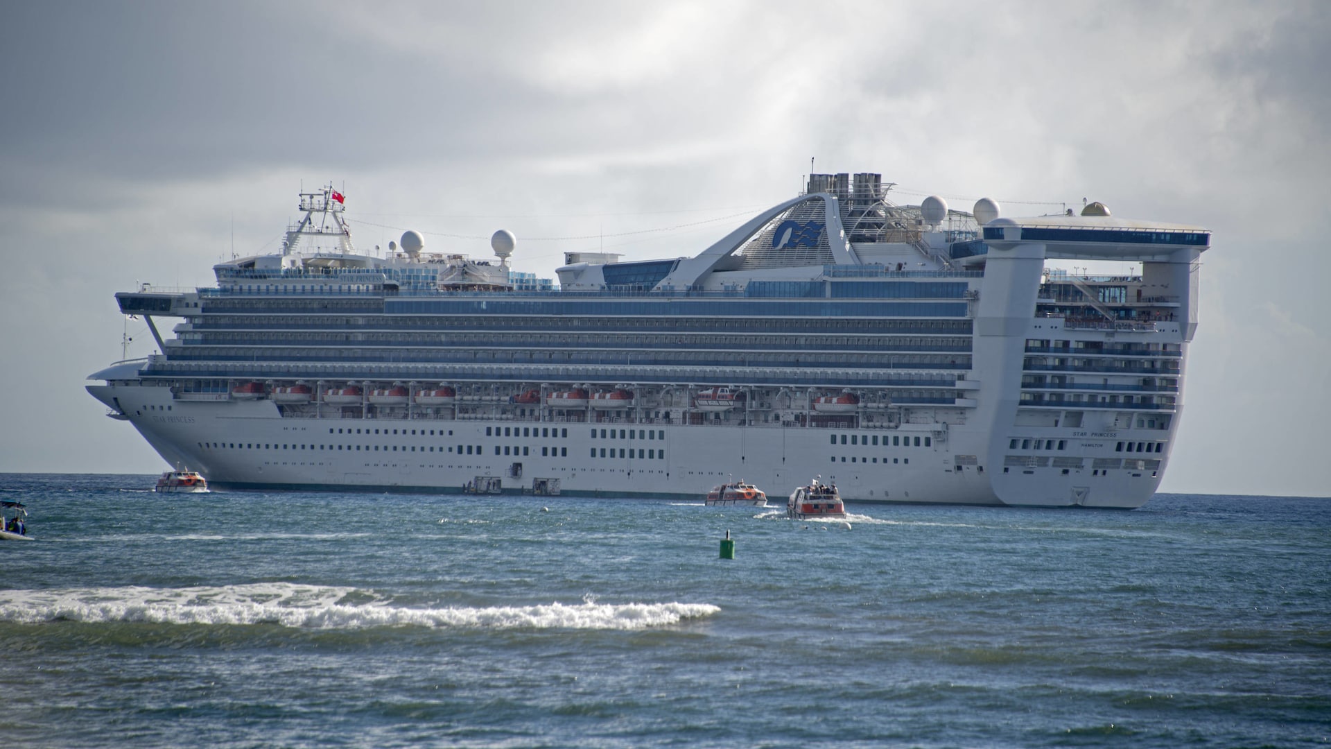 Virus-Ausbruch auf Kreuzfahrtschiff: Über 150 Gäste auf Reise in die ...