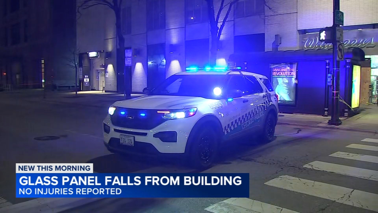 Glass panels fall from Chicago building near Mag Mile, police say