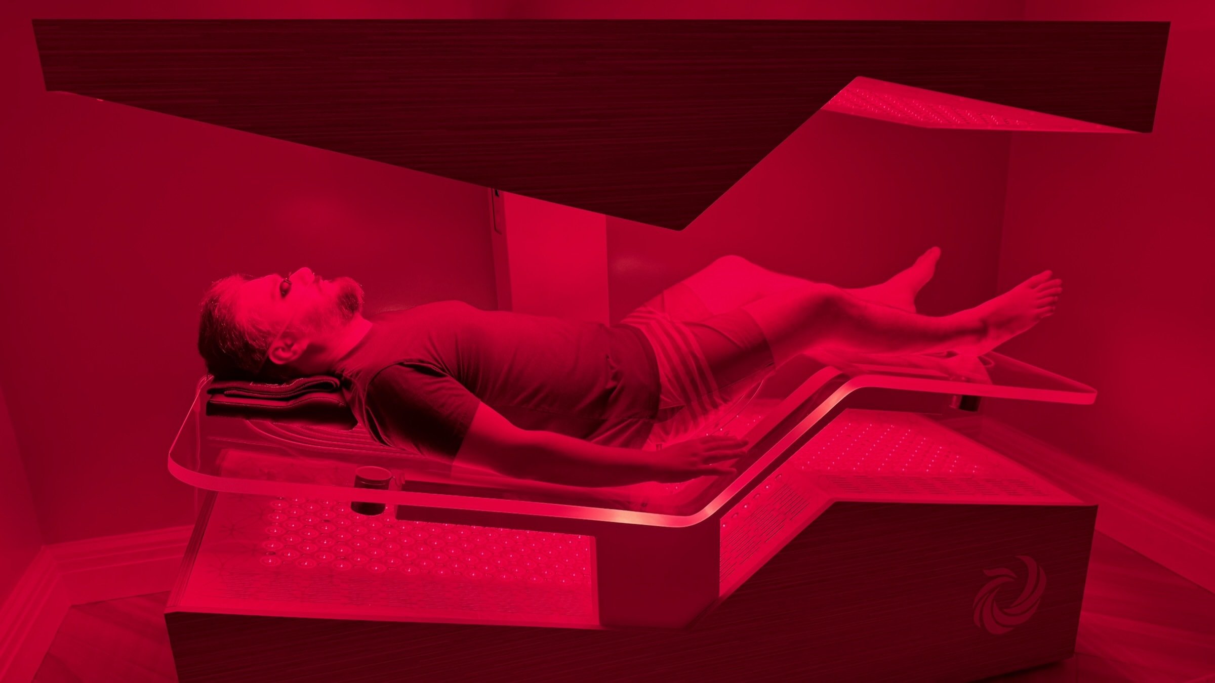 This $160,000 red-light chamber left my whole body buzzing