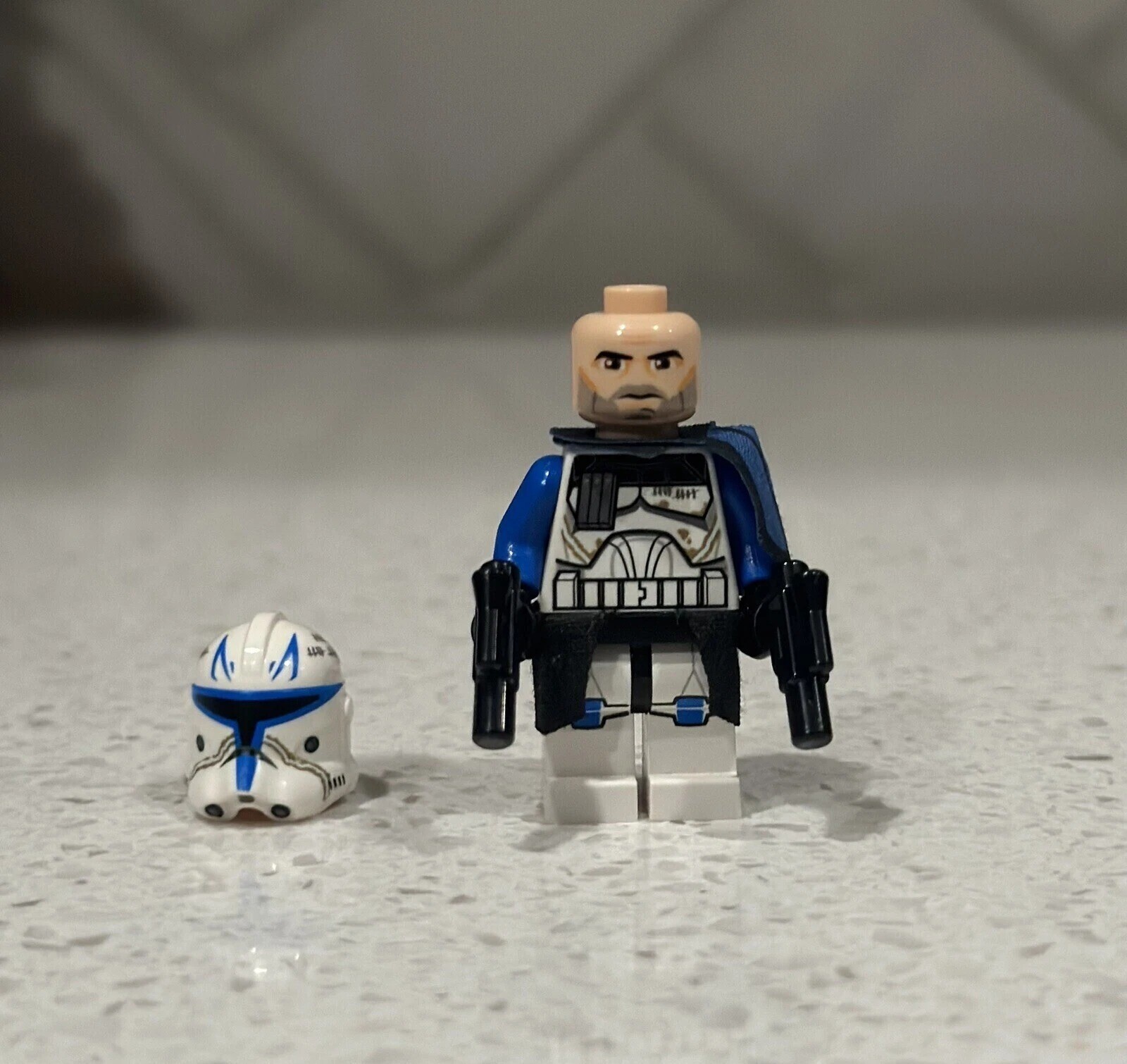 10 LEGO minifigures that became ridiculously valuable