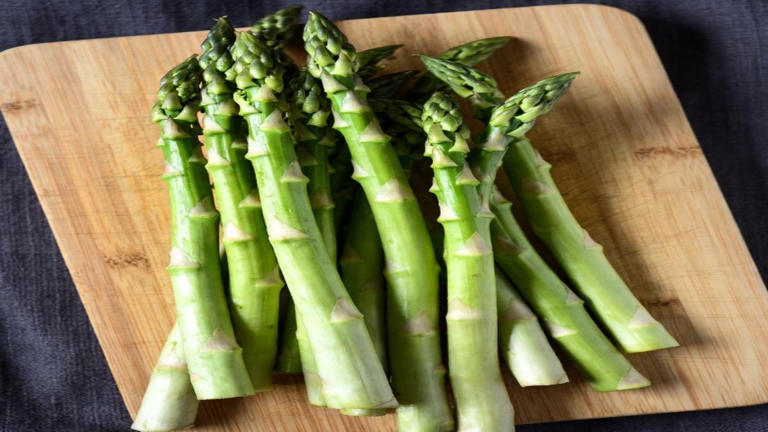 Could this simple green vegetable boost your gut health and help with ...