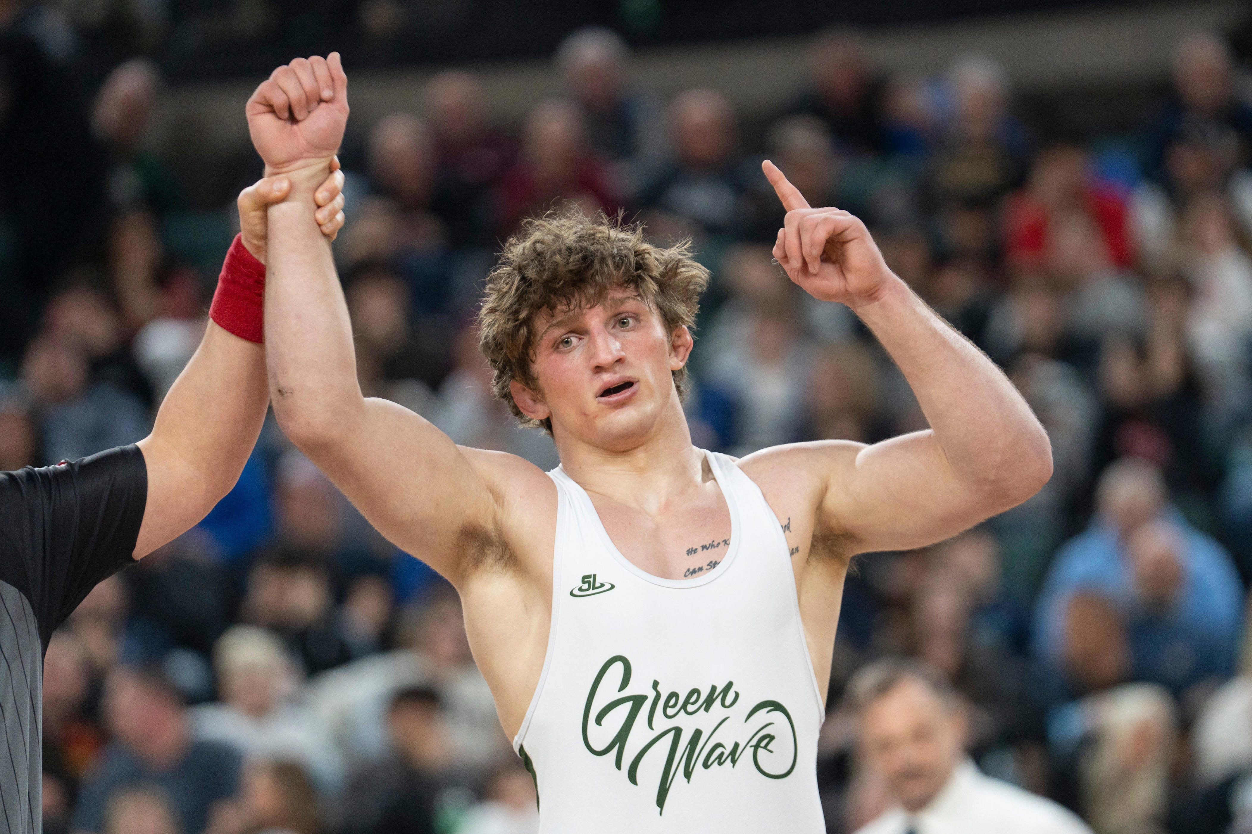 Delbarton crowns state-best 3 champions at NJ wrestling tournament