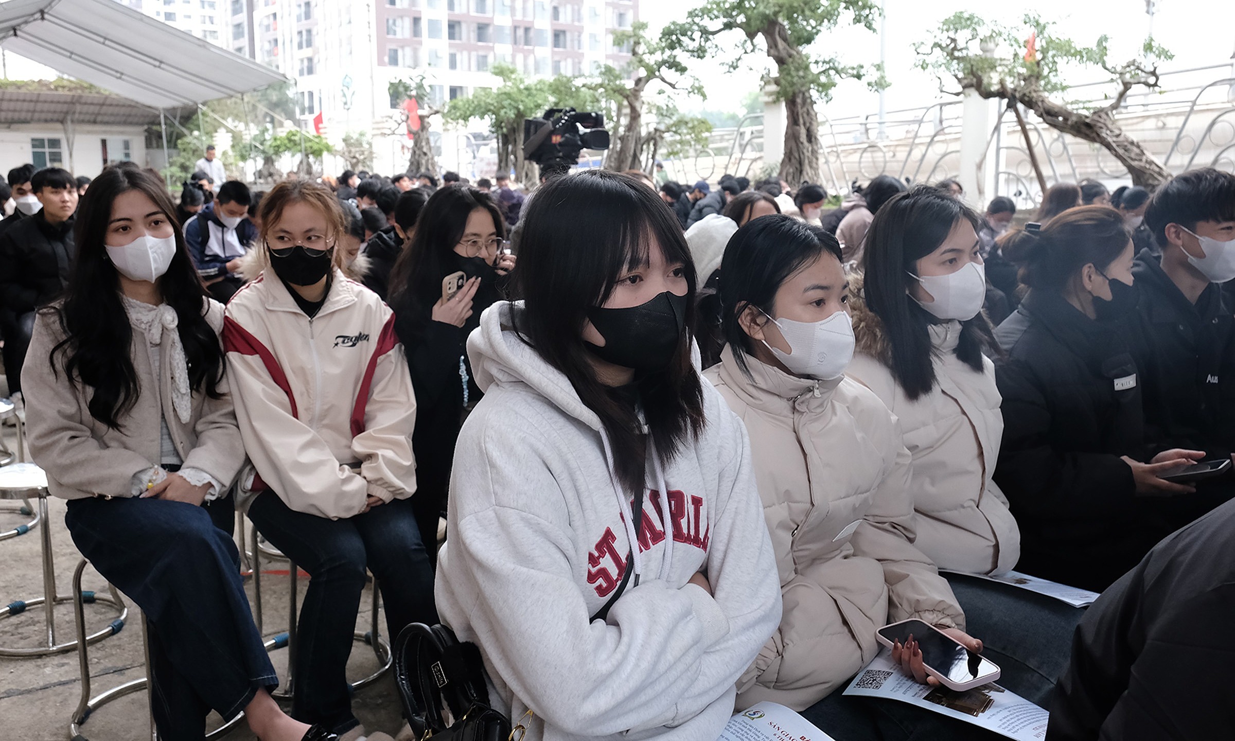 Vietnam electronics hub scrambles to fill 330,000 jobs, sparks signing ...