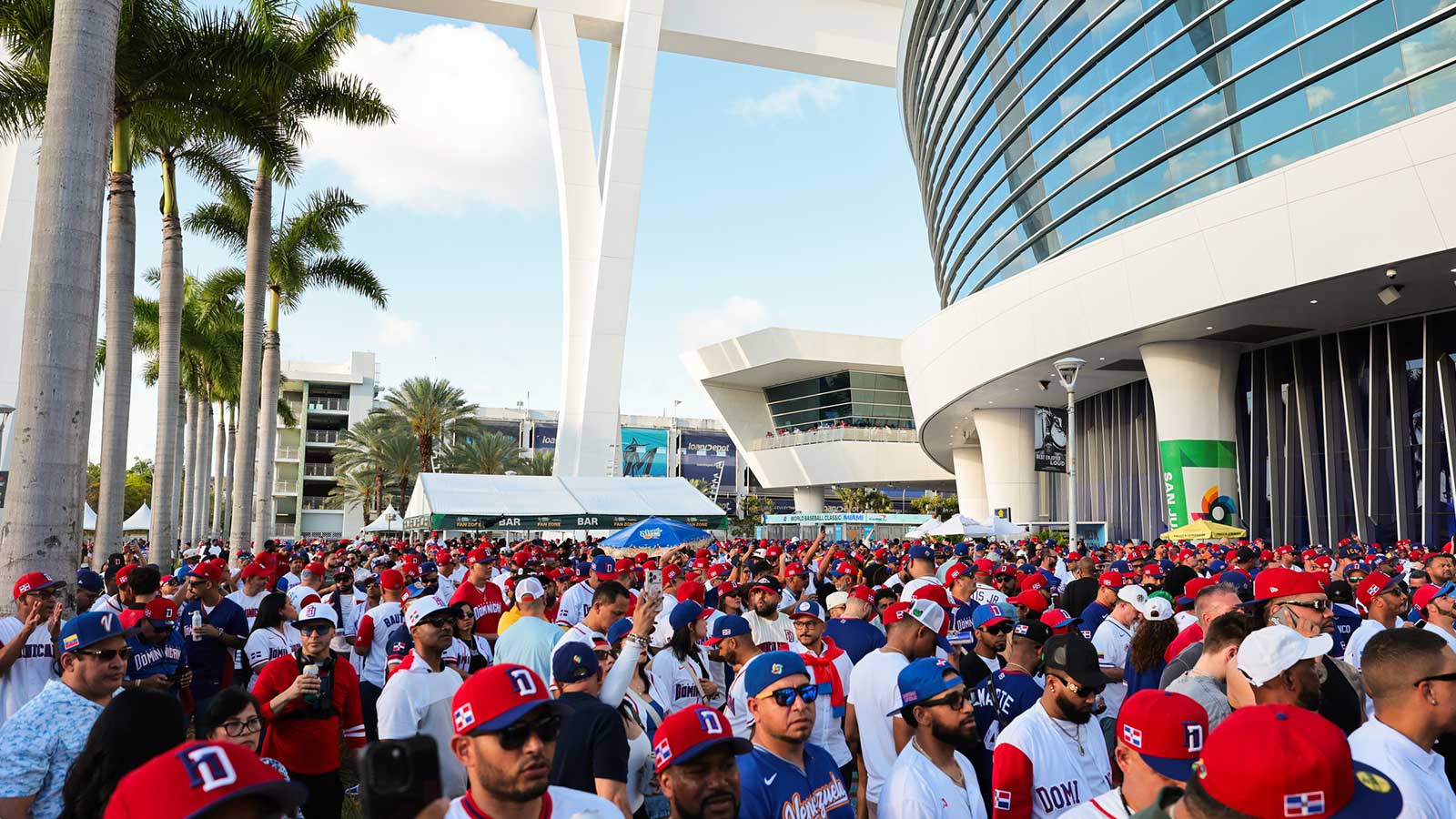 Dominican Republic fans boldly declare 'We want USA' after World ...