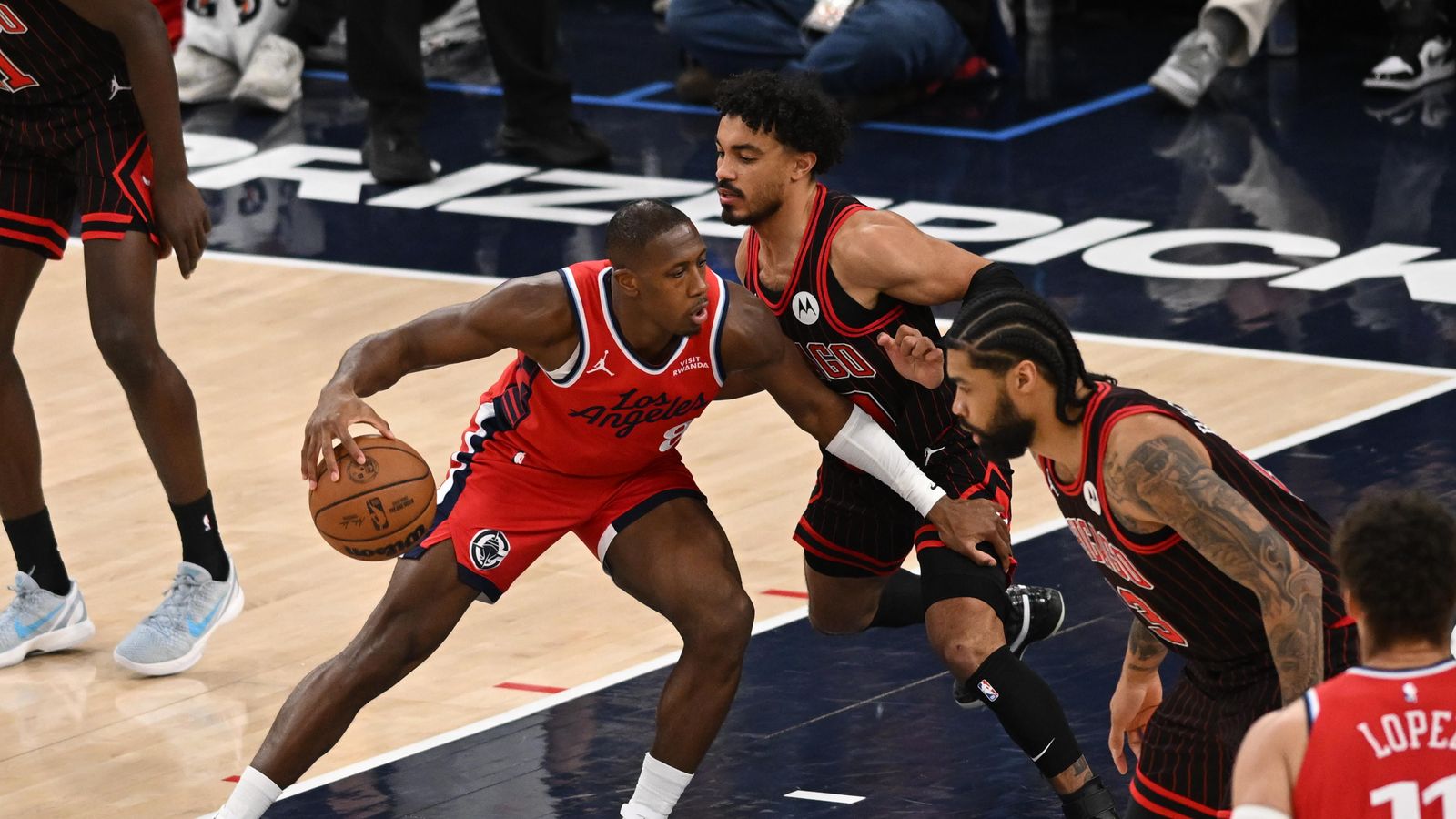 TST images: Best photos from Clippers vs. Bulls at Intuit Dome