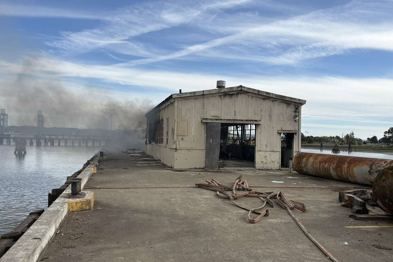 Pier fire closes main route to Mare Island in Vallejo for hours