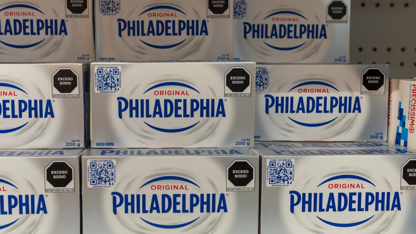Philadelphia introduces lemon cream cheese frosting with a tangy twist ...