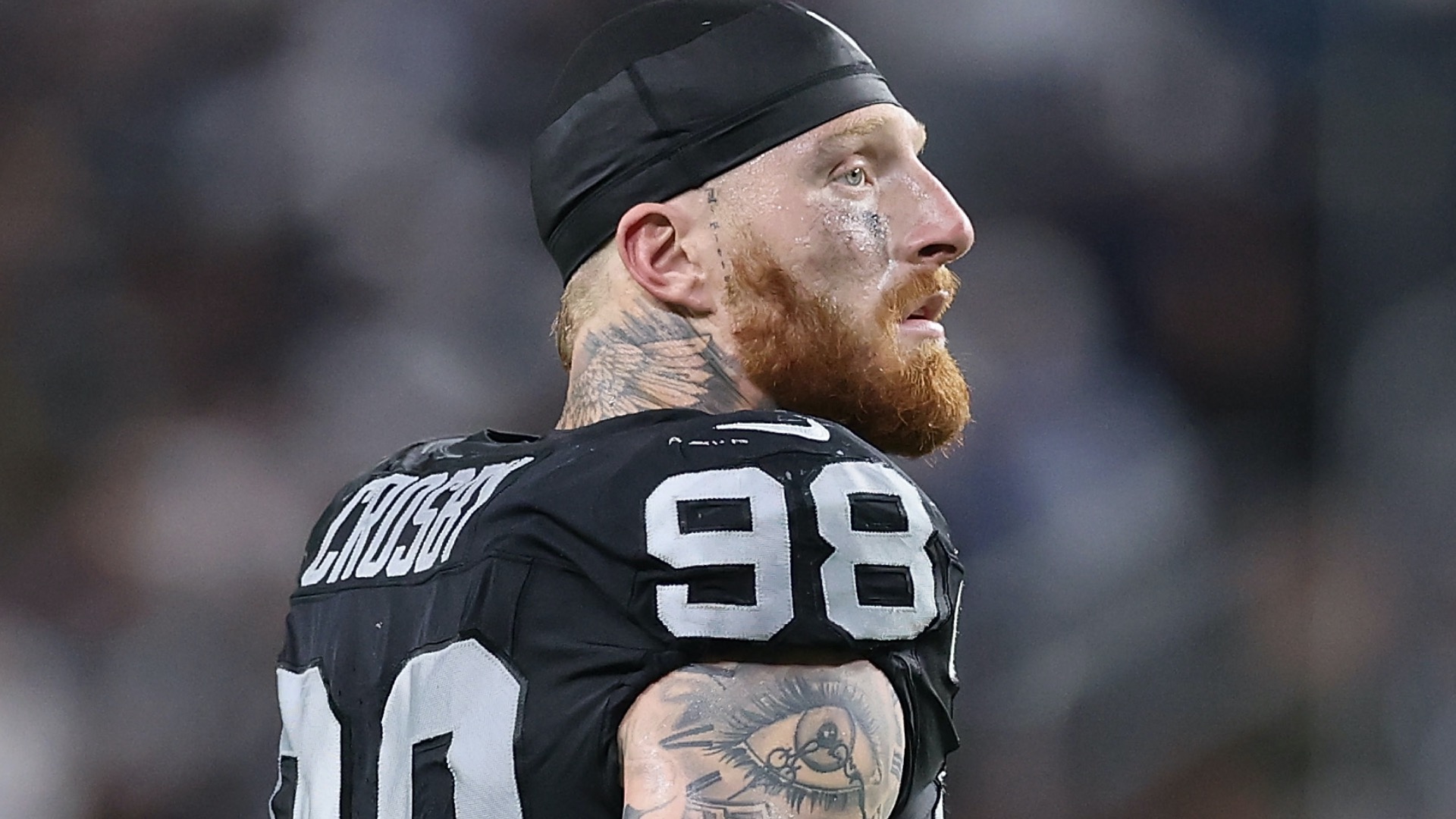 NFL fans question Maxx Crosby’s trade status after 1-word mystery post