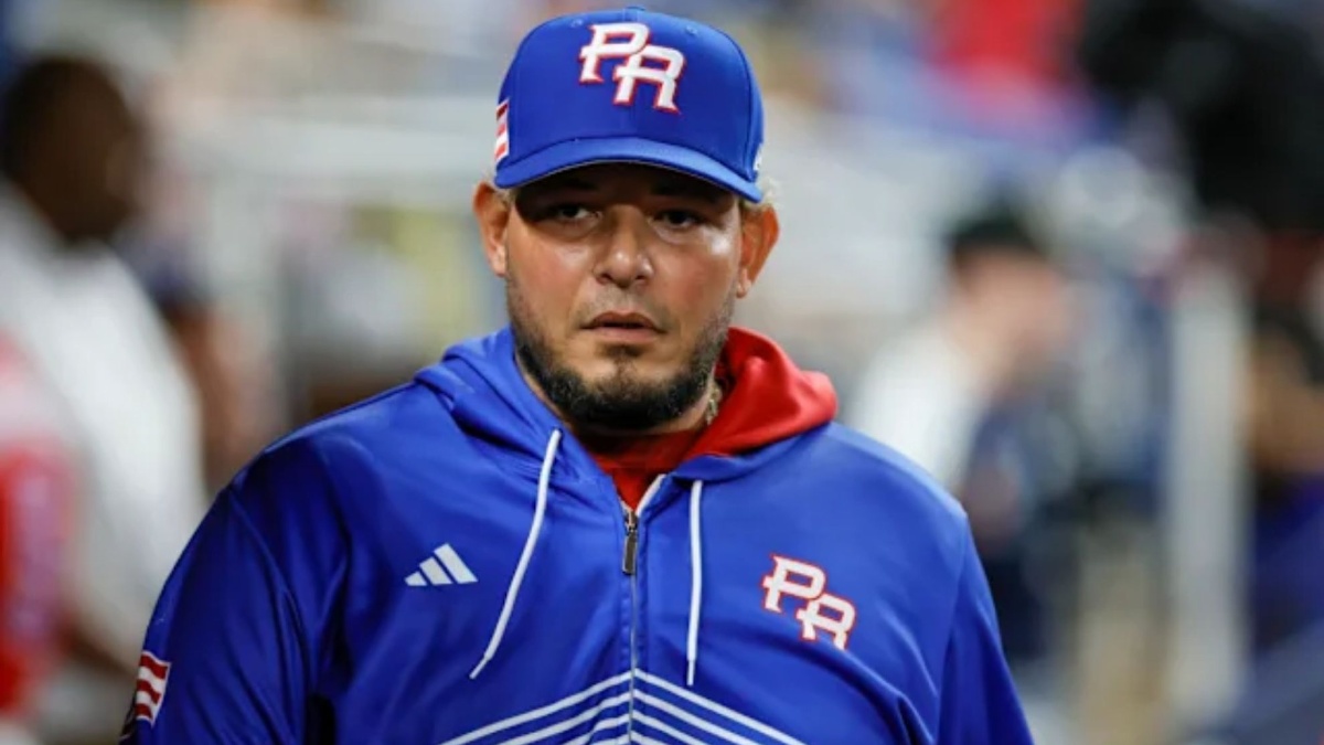 MLB: Miracle and tragedy! Private jet meant to pick up Yadier Molina ...