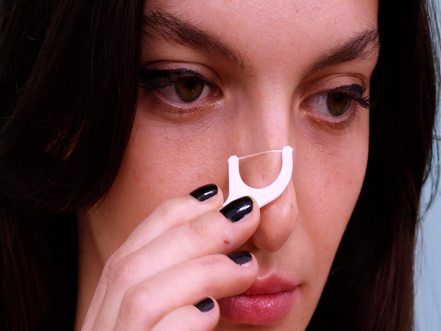 Fio dental: a arma secreta da beleza