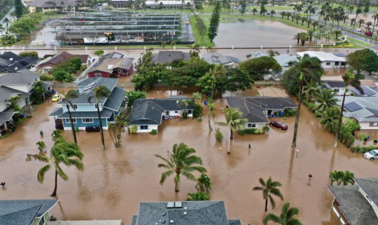 Rare Kona storm pummels Hawaii with historic flooding and mudslides