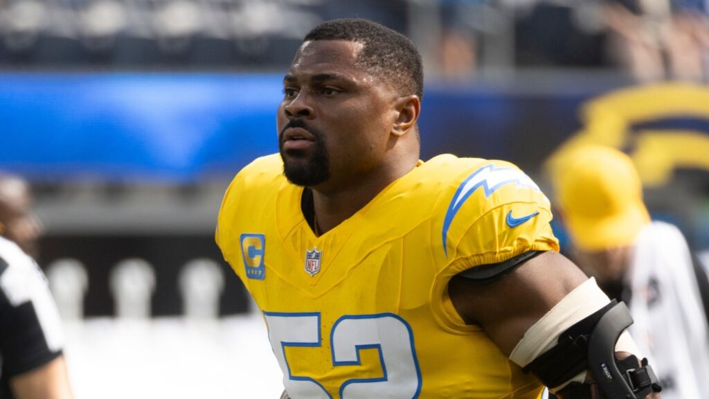 Khalil Mack returns to Chargers for 2026 after weighing retirement