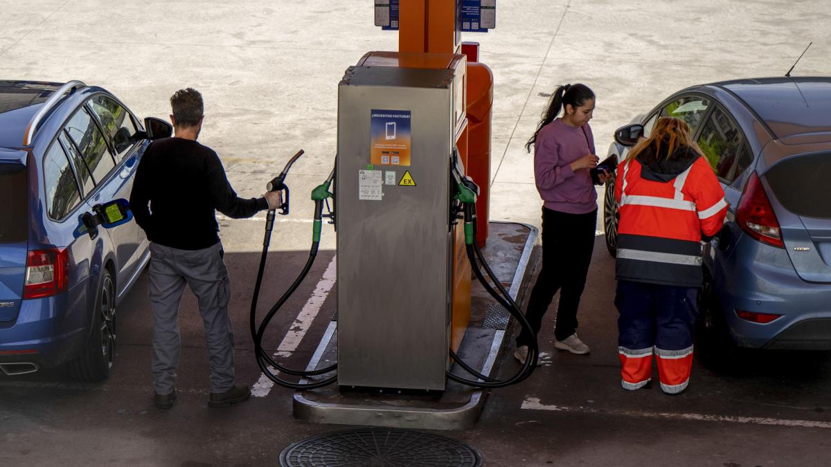 El petróleo supera los 125 dólares por el temor a un cierre prolongado ...