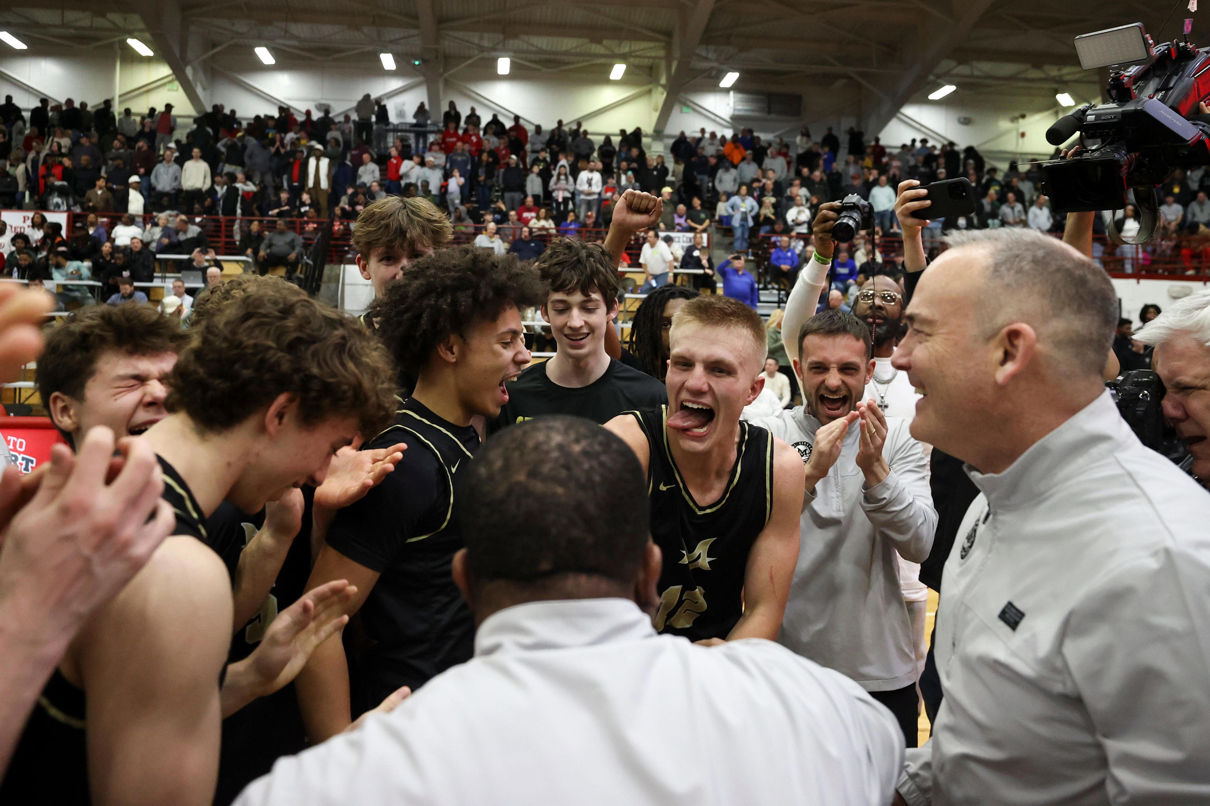 Indiana high school boys basketball: IHSAA semistate scores, highlights ...