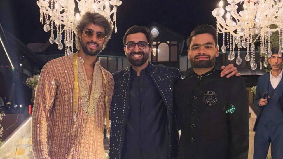 Kuldeep Yadav marries childhood sweetheart Vanshika Chadha in magical ...