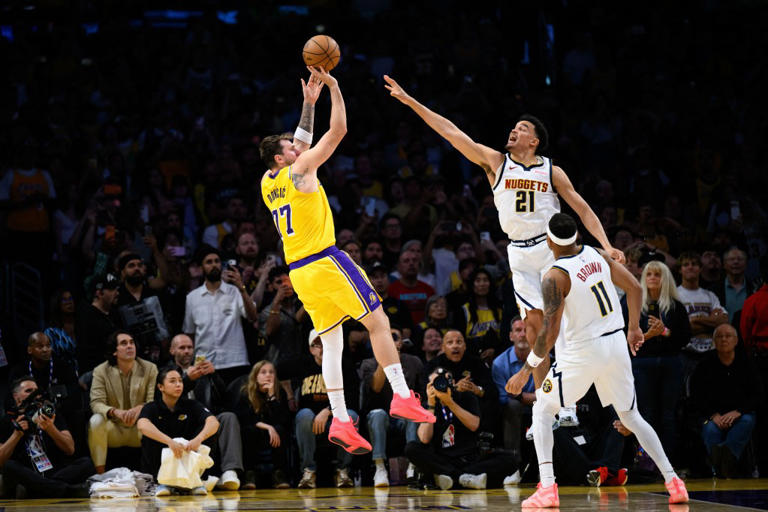 Luka Doncic’s game-winner lifts Lakers to OT win over Nuggets