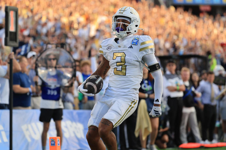 Commanders meet with speedy Georgia Tech wide receiver