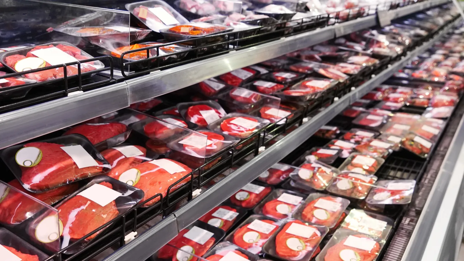 Higher beef costs ripple through Texas as producers and eateries struggle