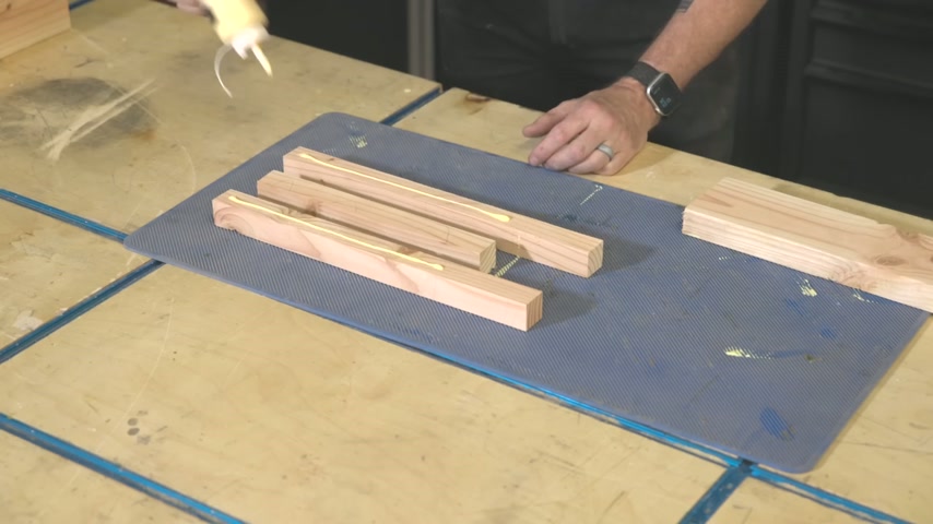 How I made a stunning bed with 2x4s