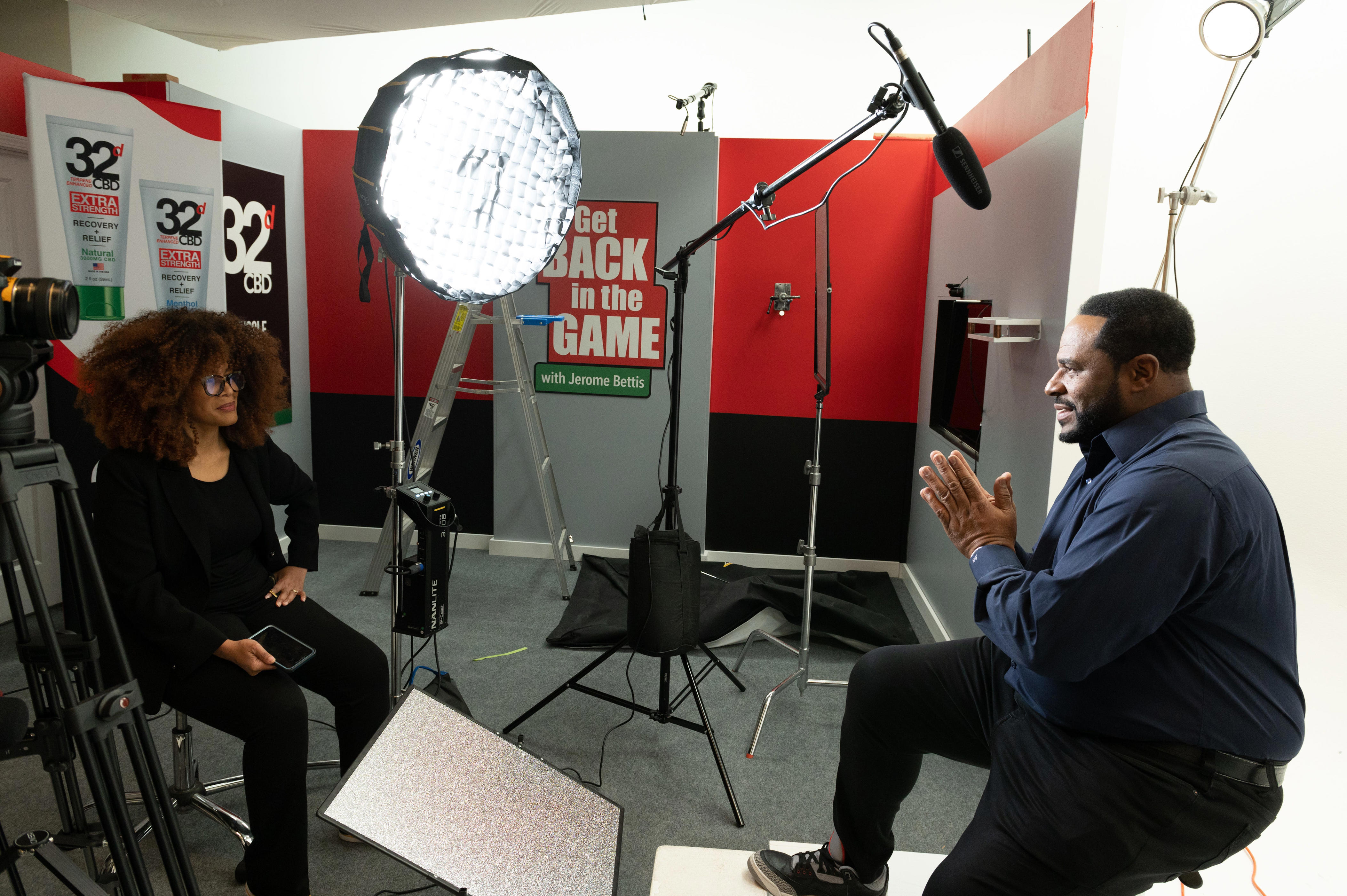 Detroiter Jerome Bettis offers advice to Giants players on politics