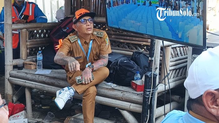 Profil Lurah Hoho Alkaf, kepala desa nyentrik bertato yang mengaku ...