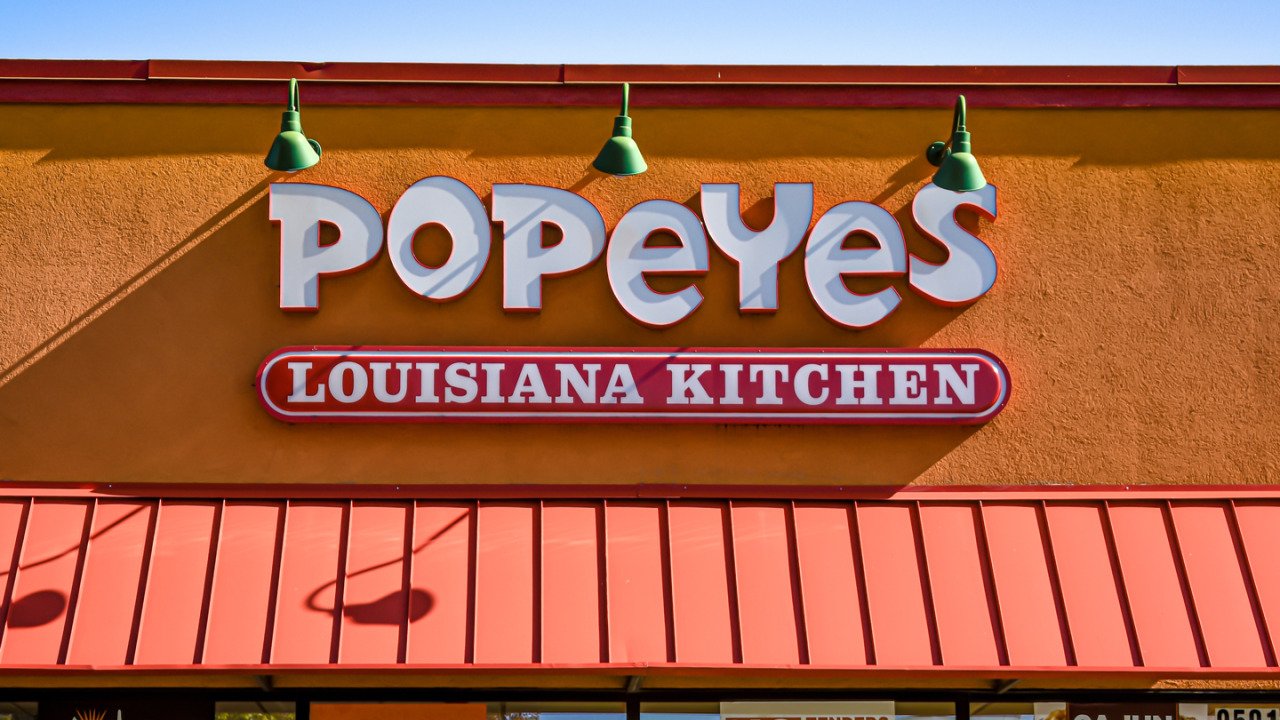 Popeyes is closing dozens of restaurants after one of its biggest ...