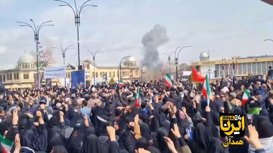 Iranian crowd chants 'God is great' and 'death to America' after ...