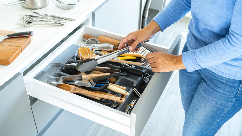 18 kitchen organization hacks to make mealtime a breeze