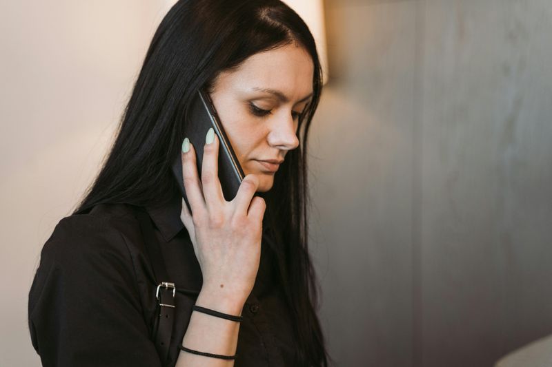 If you still like phone calls, these 12 personality traits probably ...